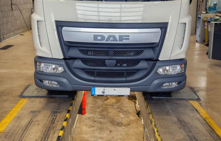 Hydraulic wheel-play-detectors - Fuchs-Hydraulik